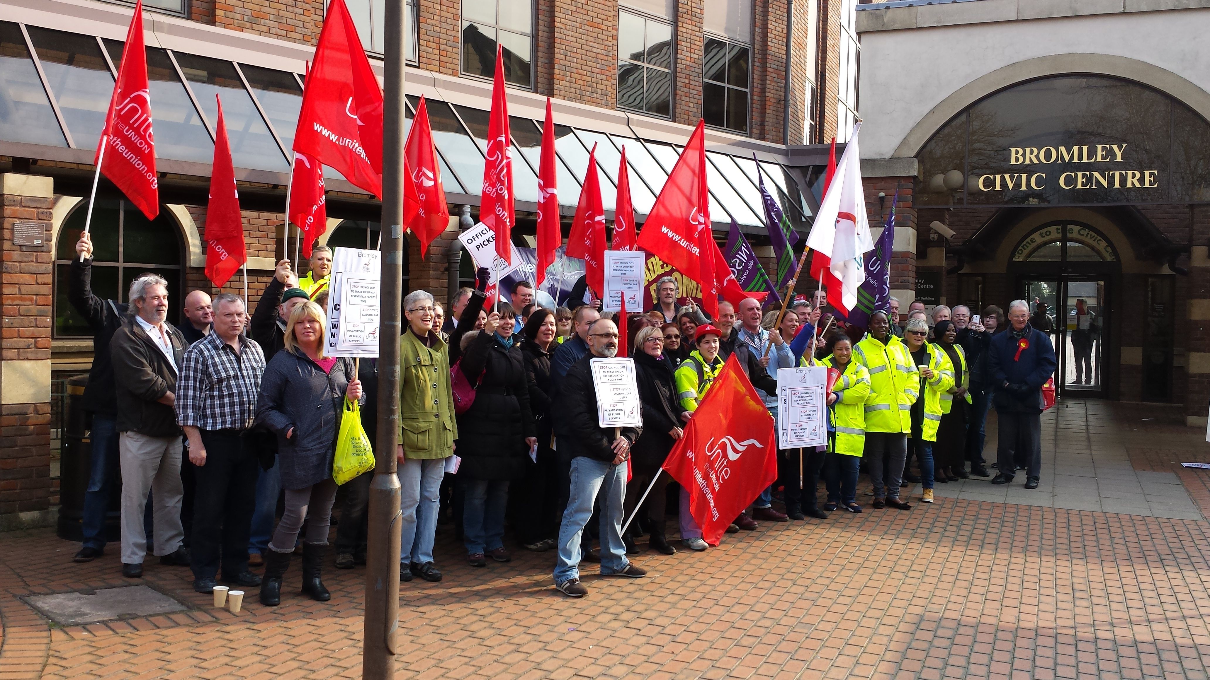 237: Bromley Council workers strike against cuts & union attacks ...